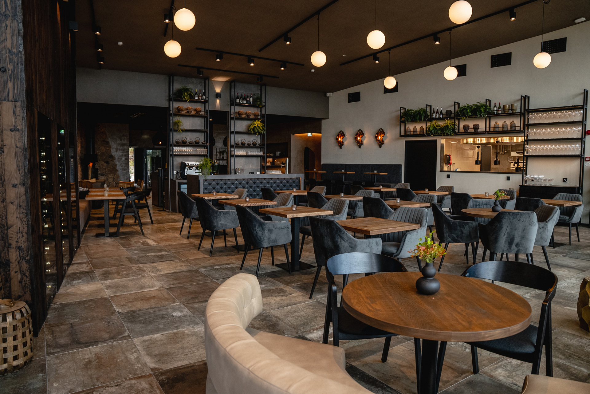 Do Good Brew -beer tasting in Restaurant Solitary - Hotel & Spa Resort ...